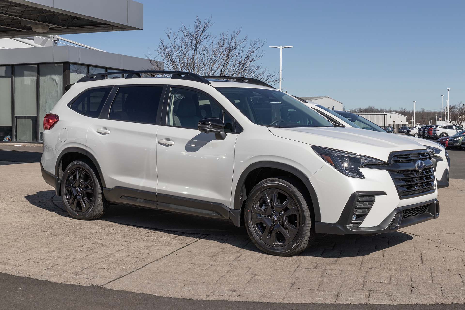 Subaru Ascent vs. Toyota Highlander | All About Wheels