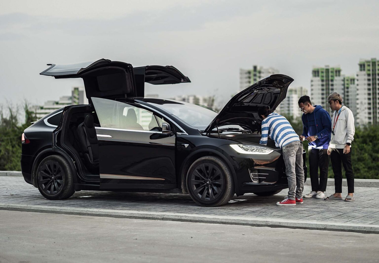 What Is a Frunk? Exploring the Innovative Storage Solution in Electric ...